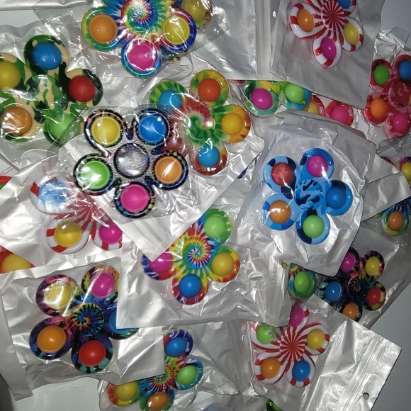 Toys | 12 Pack Fidget Spinner Pop It 2in1 Bubble Popper Sensory Toys ...